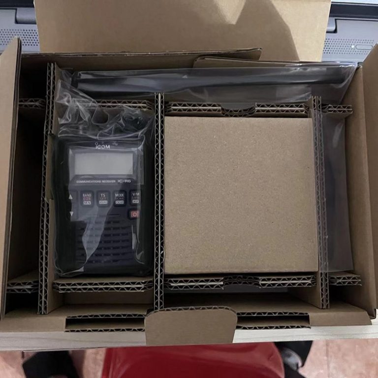 ICOM R6 Receiver Radio ICOM IC-R6 SPORT Communication Receiver ...