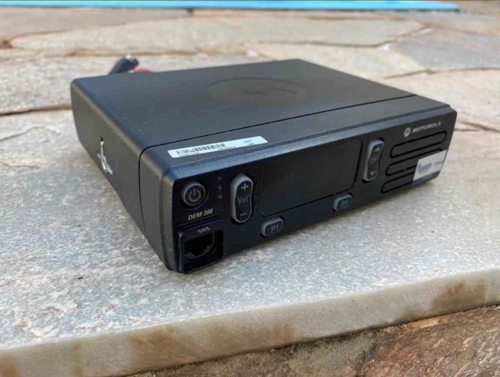 MOTOROLA MOTOTRBO DEM 300 Digital DMR Car Radio - ALAFONE