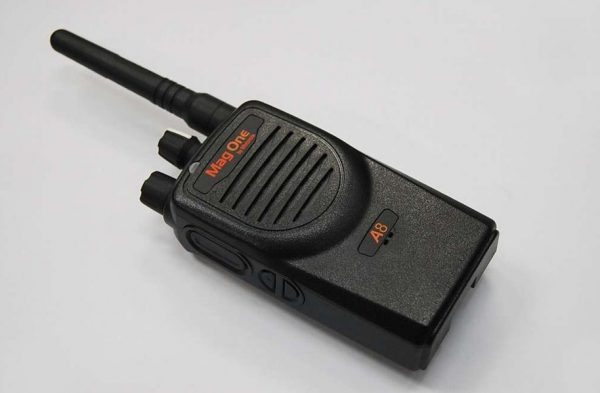 Free Shipping Mag One A8 Motorola UHF VHF Classic Professional Two way ...