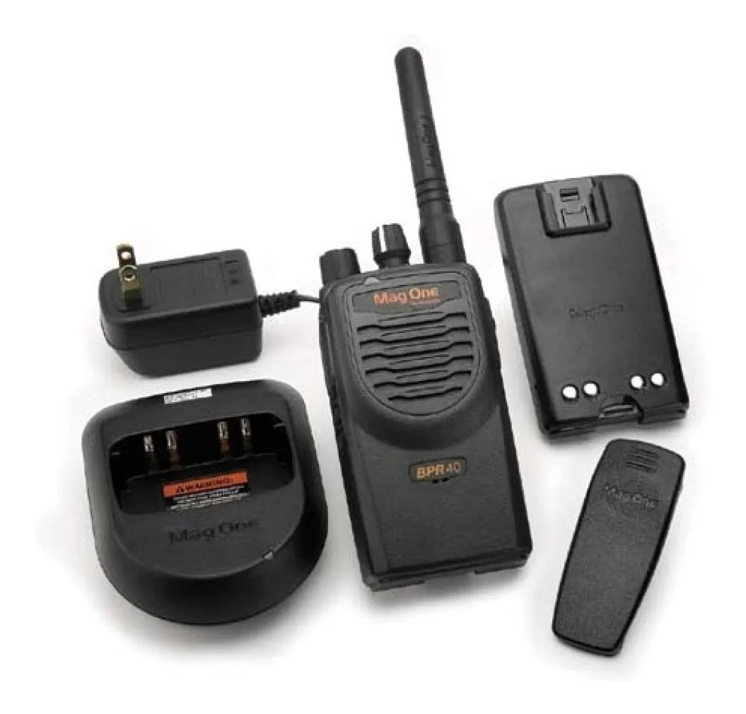 Free Shipping Mag One A8 Motorola UHF VHF Classic Professional Two way ...